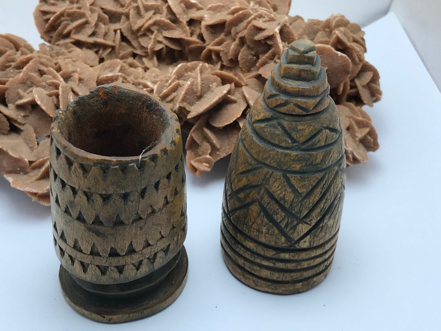 Anciens Pots à Khôl,empty bottle Berbère, Maroc - Bois, patine d’usage ...