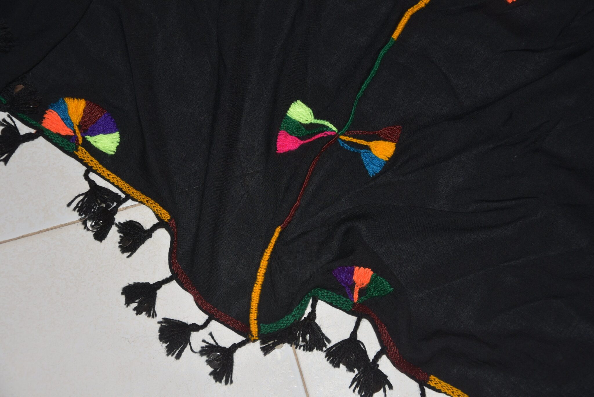 Berber Scarf Embroidery ,Morocco berber clothing Tahrouyt mood Tribal ...